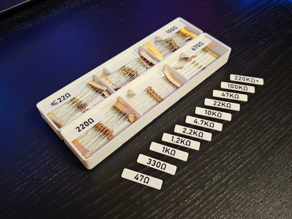 Gridfinity bin with swappable labels by MCCP - MakerWorld