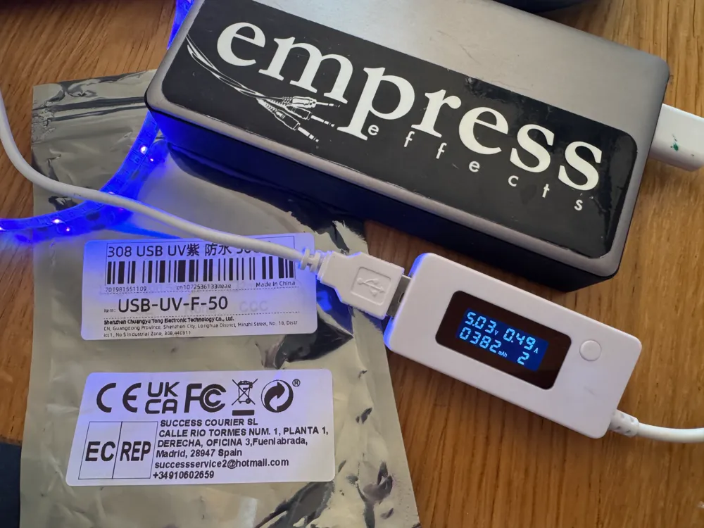 UV LED Glow disc Charger by vexLab MakerWorld: Download Free 3D Models