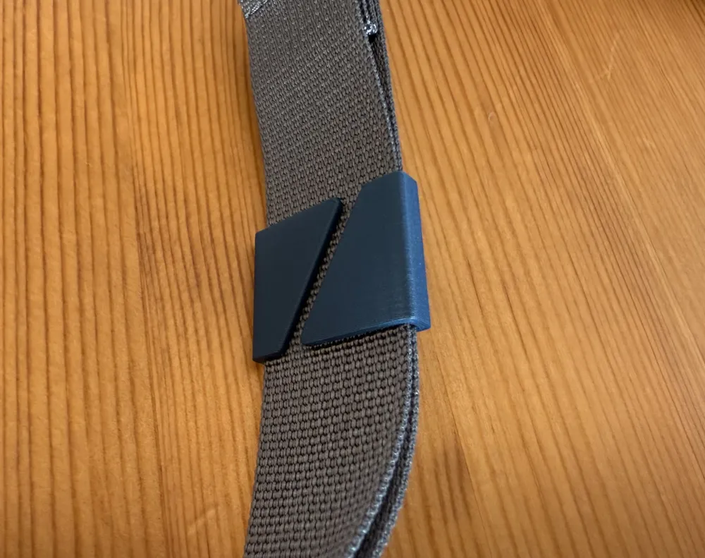 Minimalist Strap Clip - Free 3D Print Model - MakerWorld