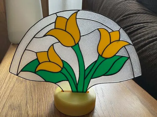 Stained Glass Tulip Fan with Base - Free 3D Print Model - MakerWorld