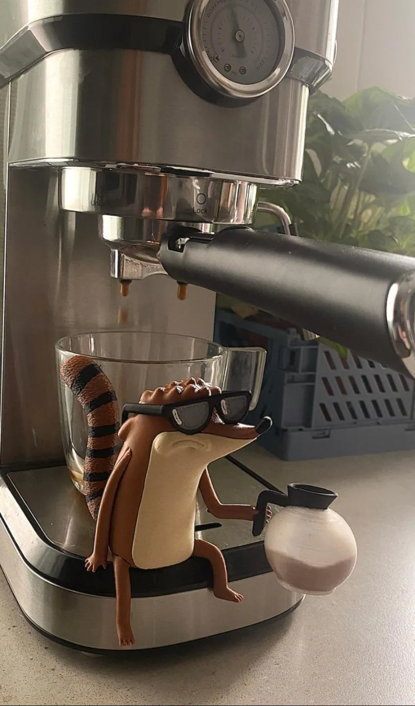 RIGBY COFFEE, Regular show by visinaki MakerWorld: Download Free 3D Models