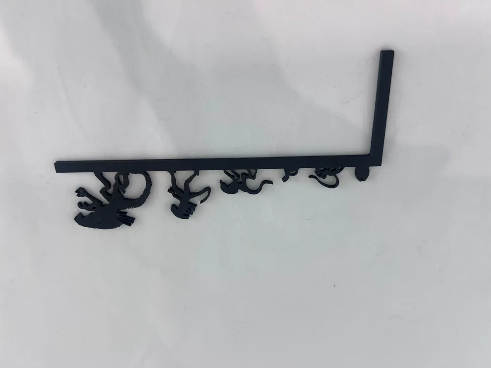 Alien Door Frame Topper by Skid0 - MakerWorld