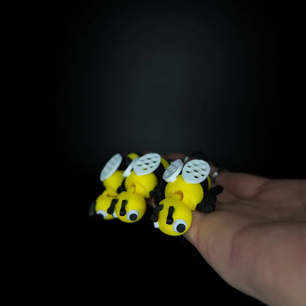 Flexi Cute Bee by ilya91 MakerWorld: Download Free 3D Models