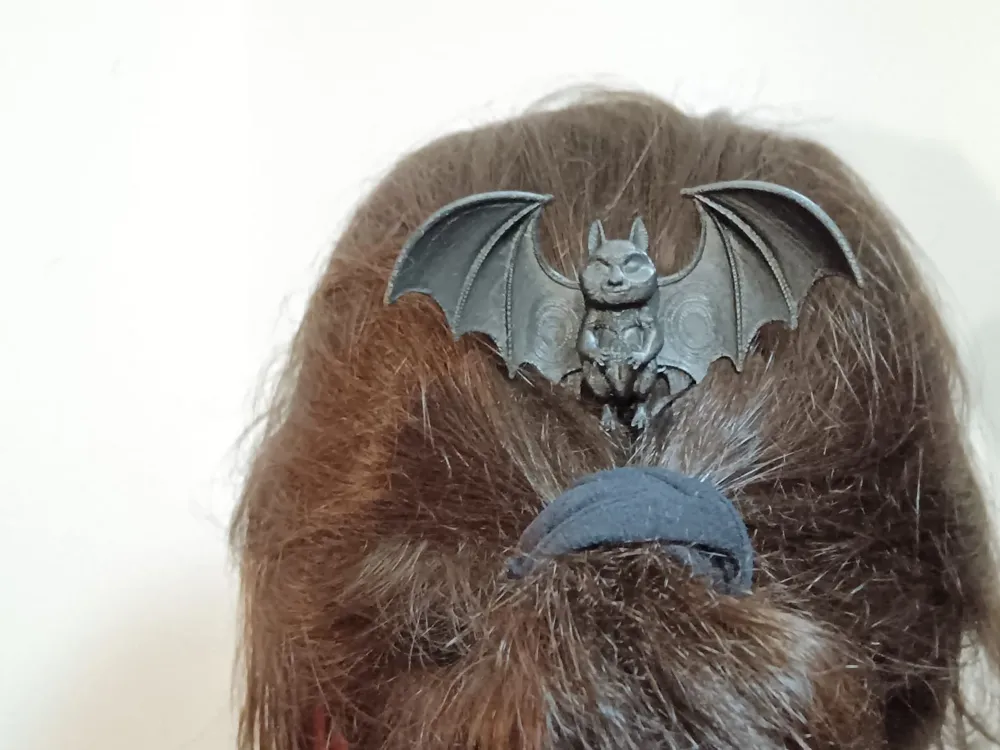 Bat Hair Comb by Aleandrus MakerWorld: Download Free 3D Models