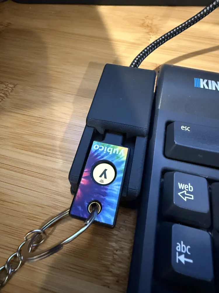 Yubikey 5C NFC stand - Low Profile with Cover Remixed by user ...