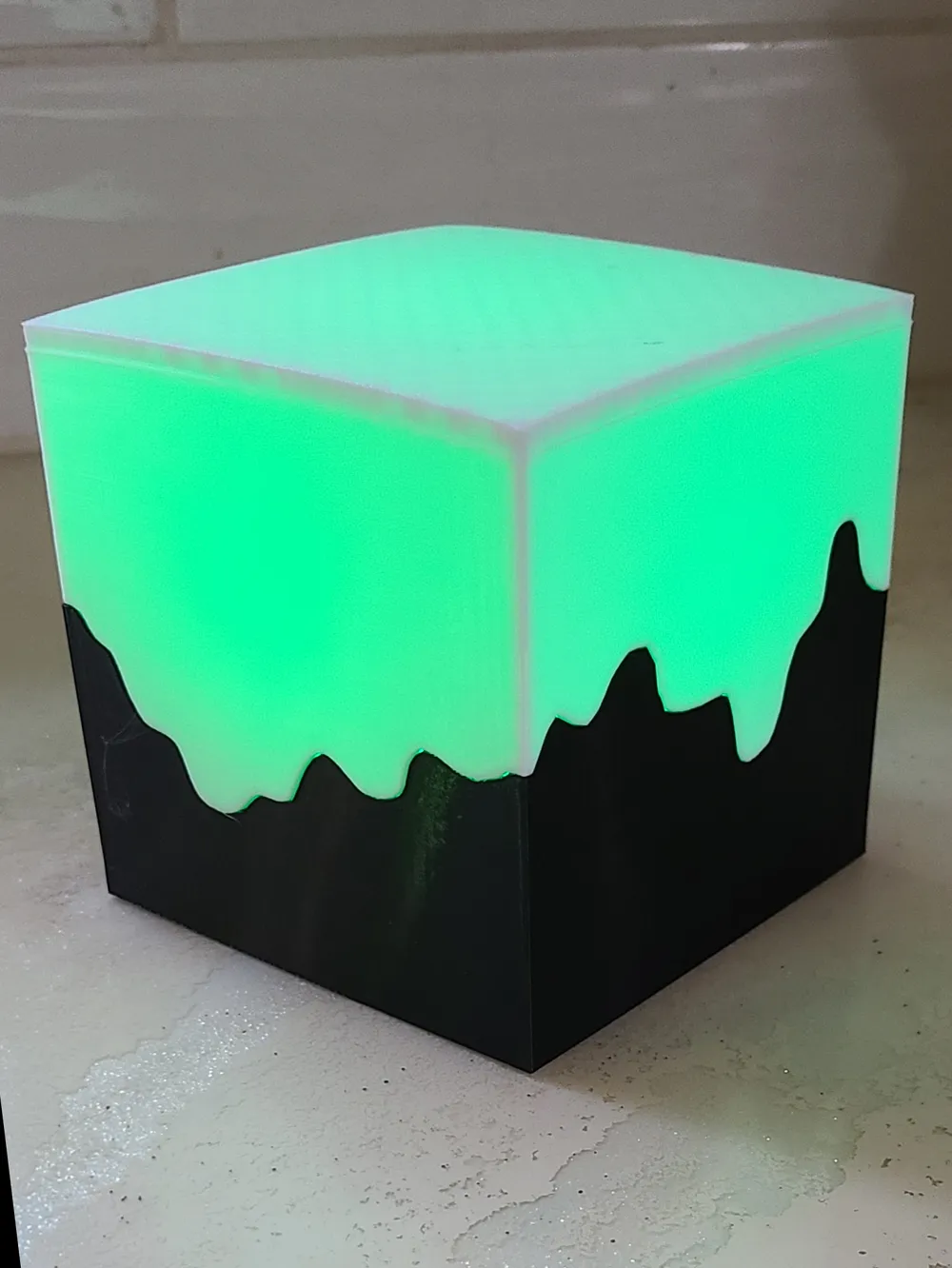 Melting Box Glowing Cube Lamp by 3d'objet MakerWorld: Download Free 3D ...