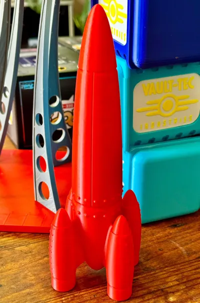 Fallout Red Rocket Mega Sign by Faran3D - MakerWorld