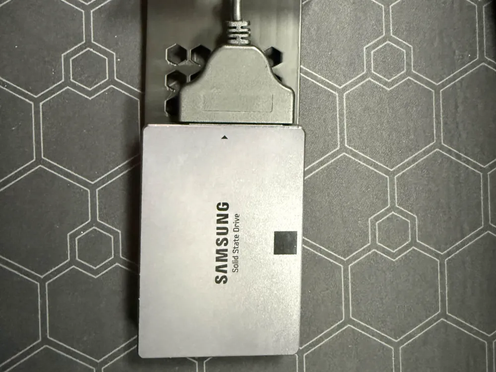 LabRax Raspberry Pi HDD/SDD Drive mount by RamblingGeek MakerWorld ...