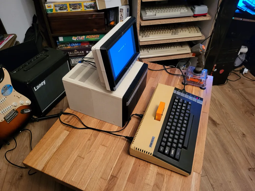 Atari XL 10.1 inch monitor housing by fokaszalot - MakerWorld