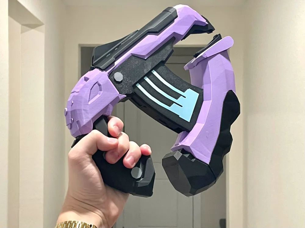 Halo Type-25 Directed Energy Plasma Pistol by Chase Curtis MakerWorld ...