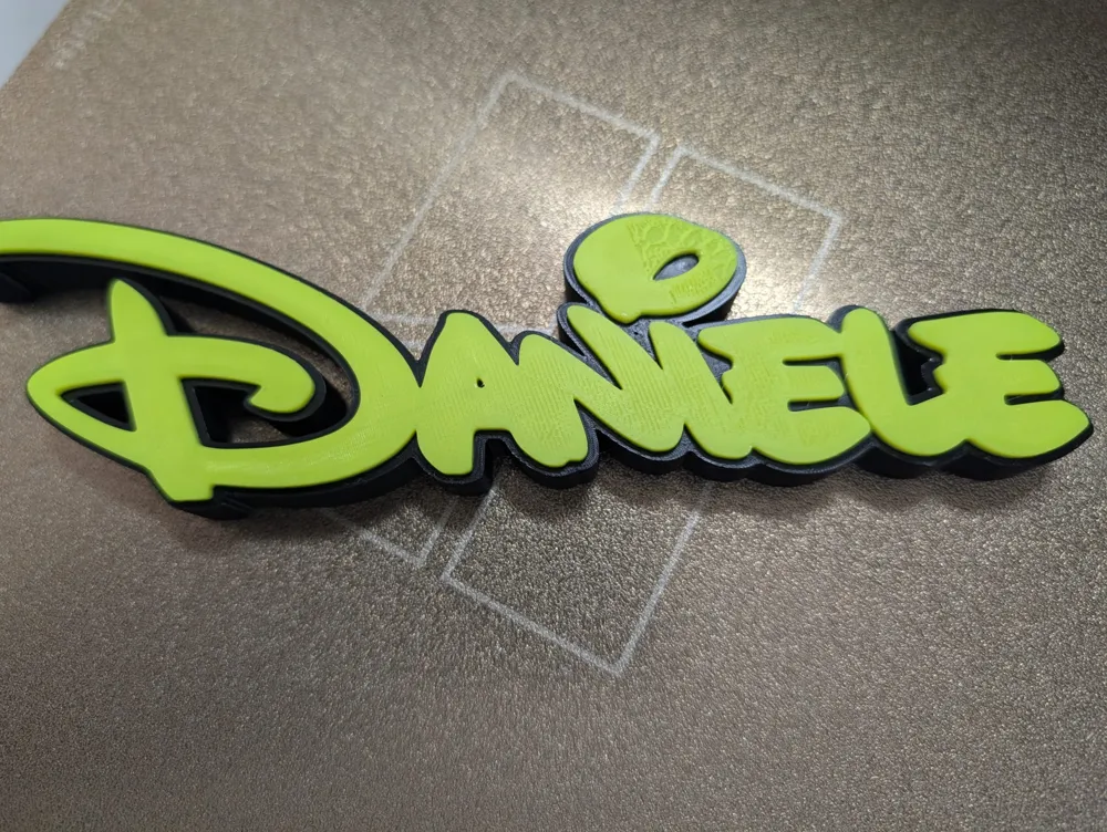 Daniele >Disney Font