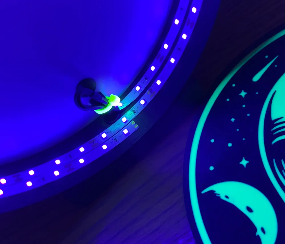 Glowing Alien Ultraviolet Lightbox by MZip - MakerWorld