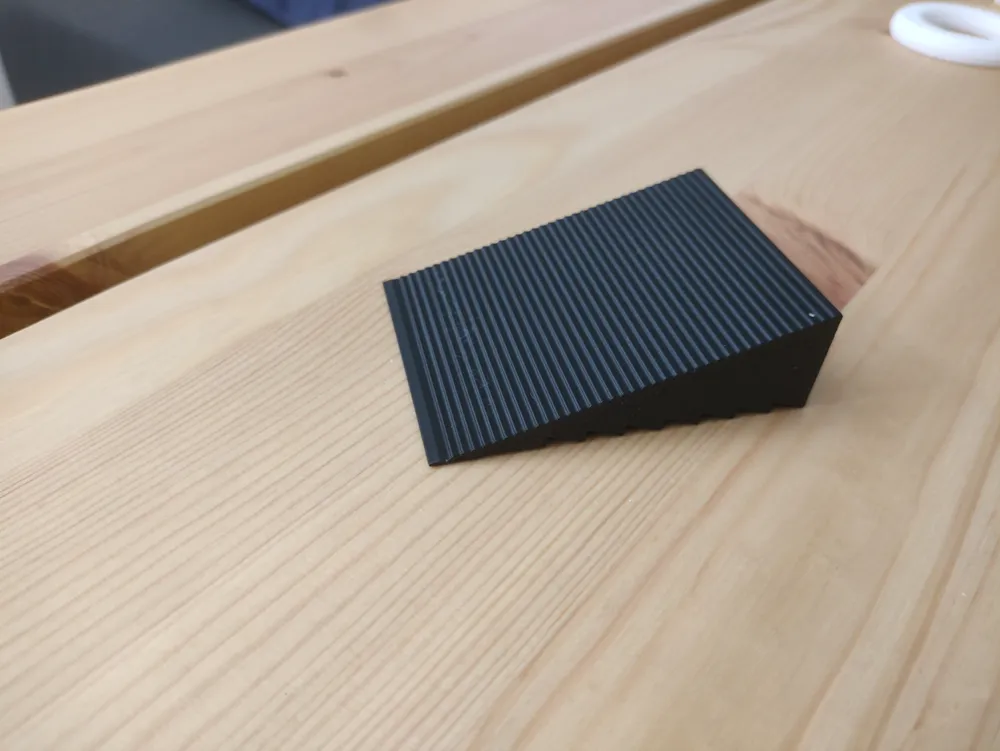 Safety door stop wedge for hotels by TocToc3dPrint - MakerWorld