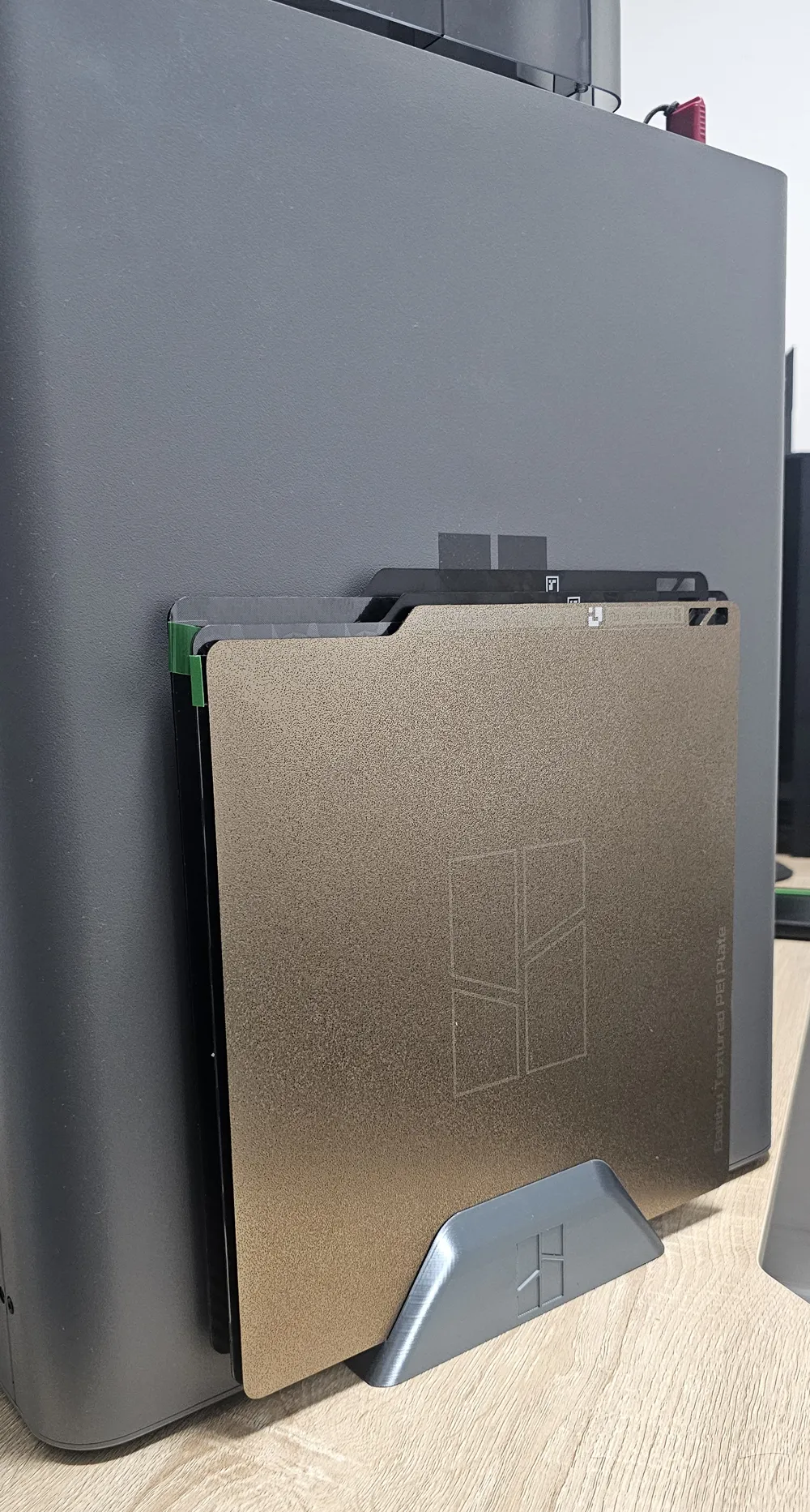 Build Plate Stand x4 - Free 3D Print Model - MakerWorld