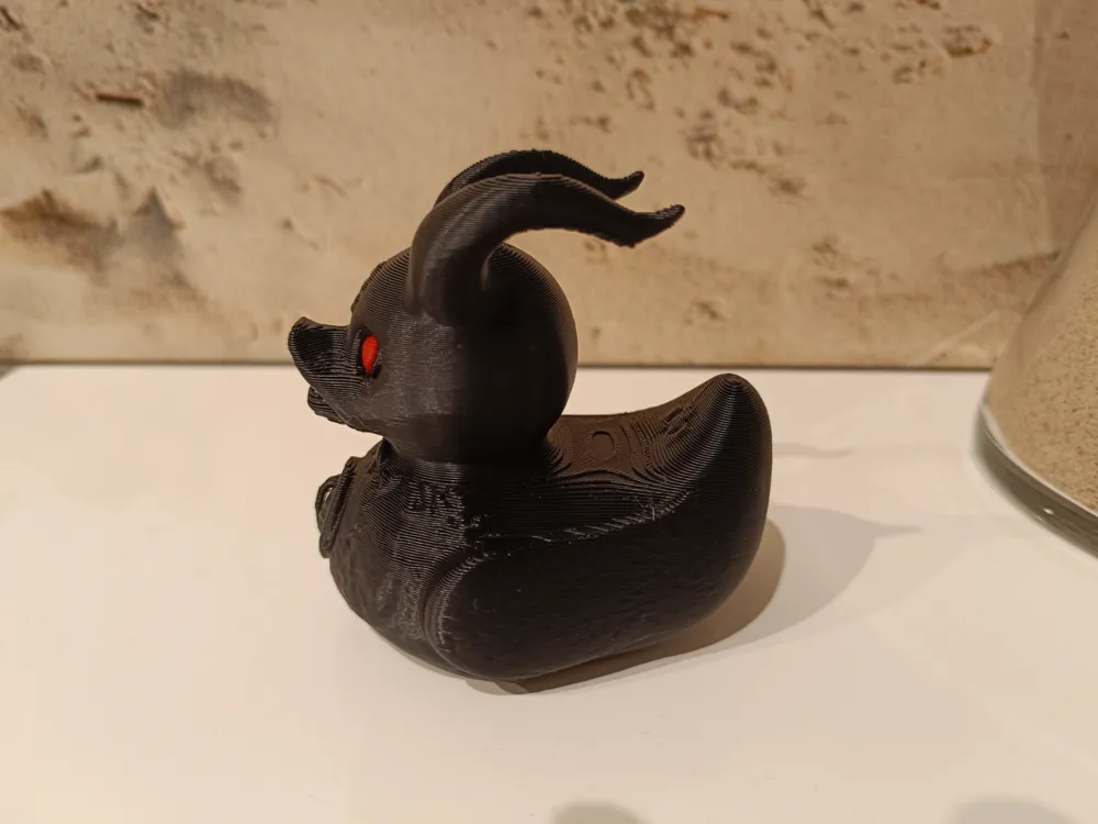 Devil duck by Pyciu - MakerWorld