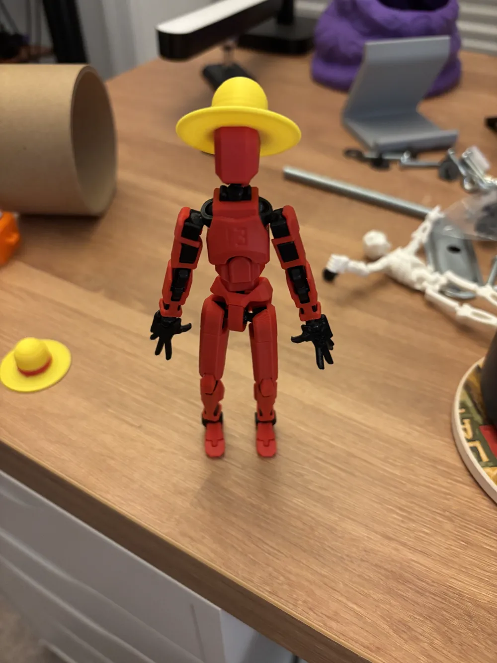 El sombrero de paja de Luffy para Dummy 13 por AssaultFish - MakerWorld