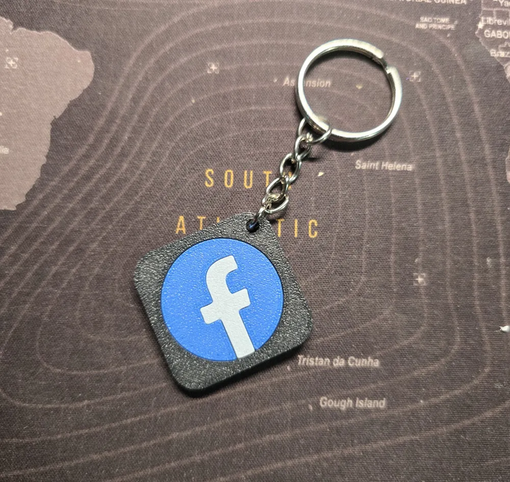 Social NFC keychain by DotCom Artwork MakerWorld: Download Free 3D Models