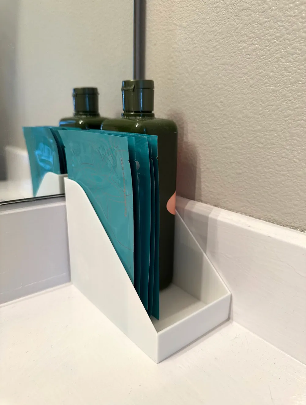 Face mask skincare organizer by Dada3Dcraft - MakerWorld