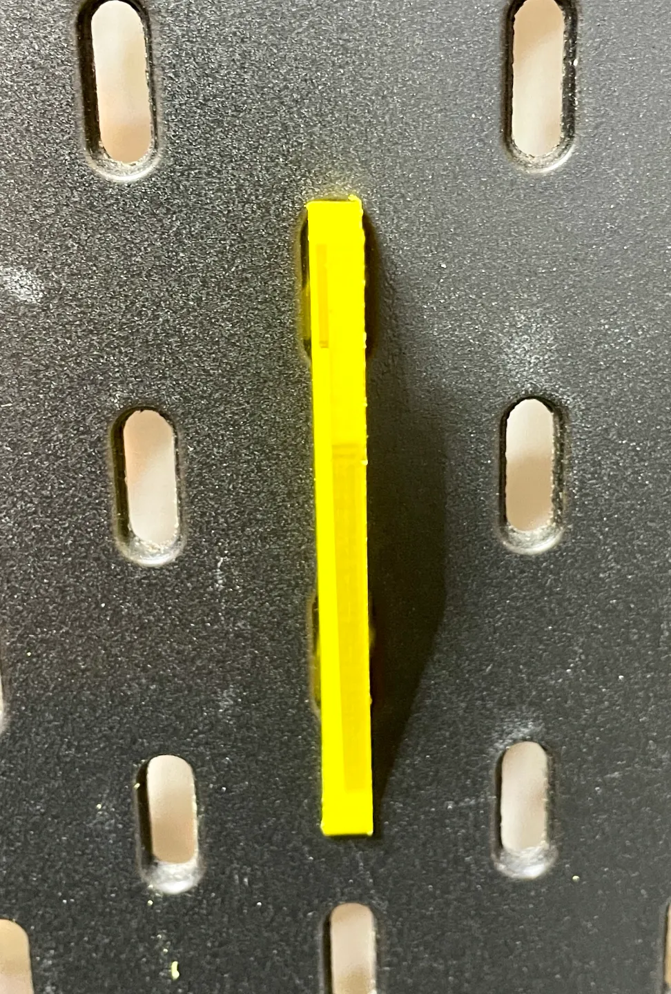 Skadis Wire Cutters Holder by Jarduz75 - MakerWorld