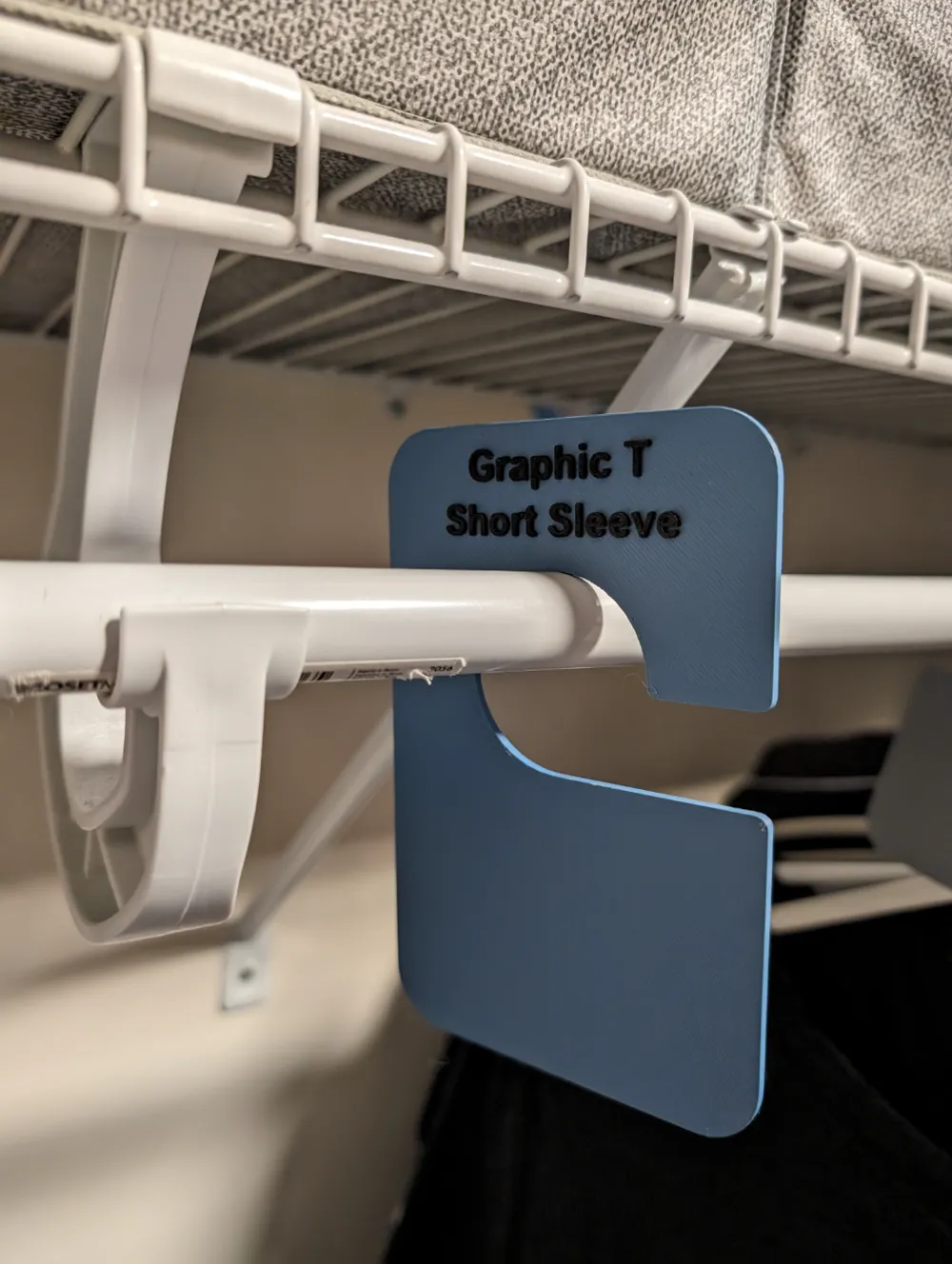 Closet Hanger Dividers - Labeled by dw2364 - MakerWorld