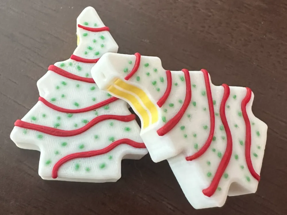 Christmas Tree Cake Earrings by Lumpy MakerWorld: Download Free 3D Models