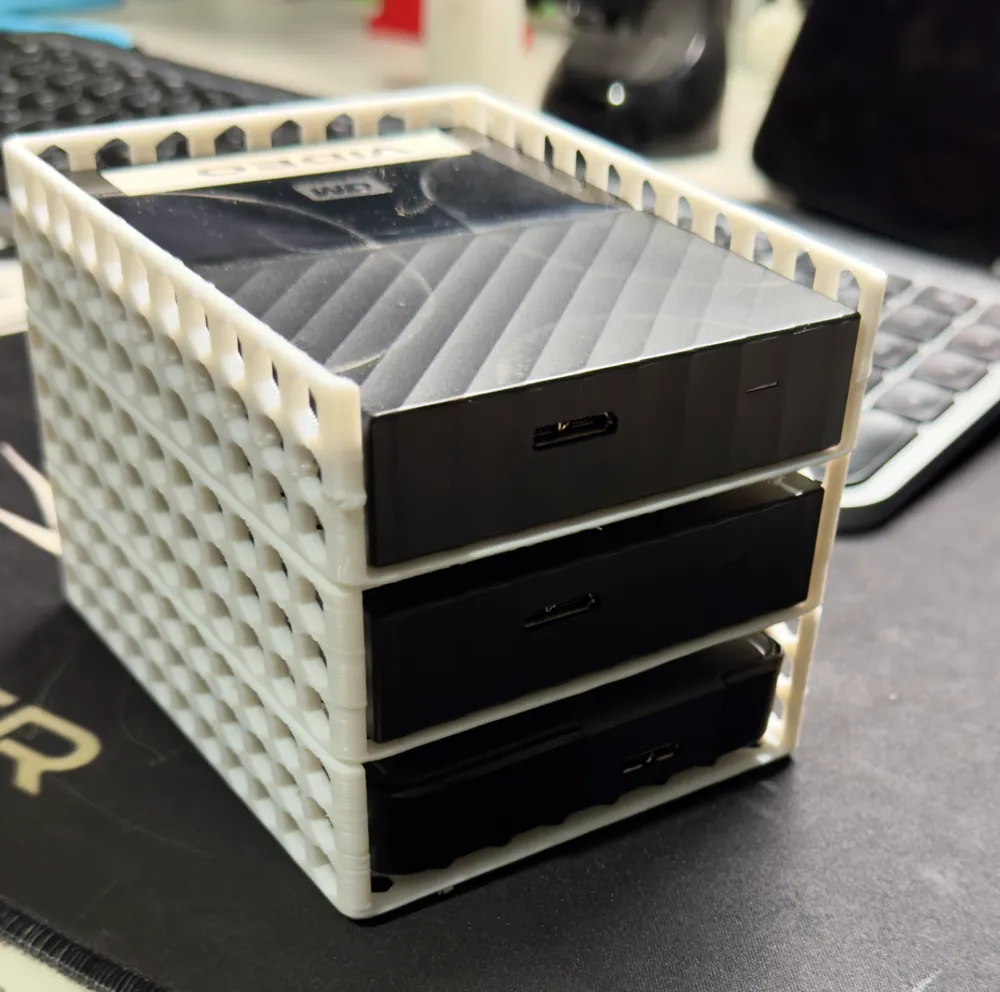 Disk storage tower for Western Digital by DefMaker MakerWorld: Download ...