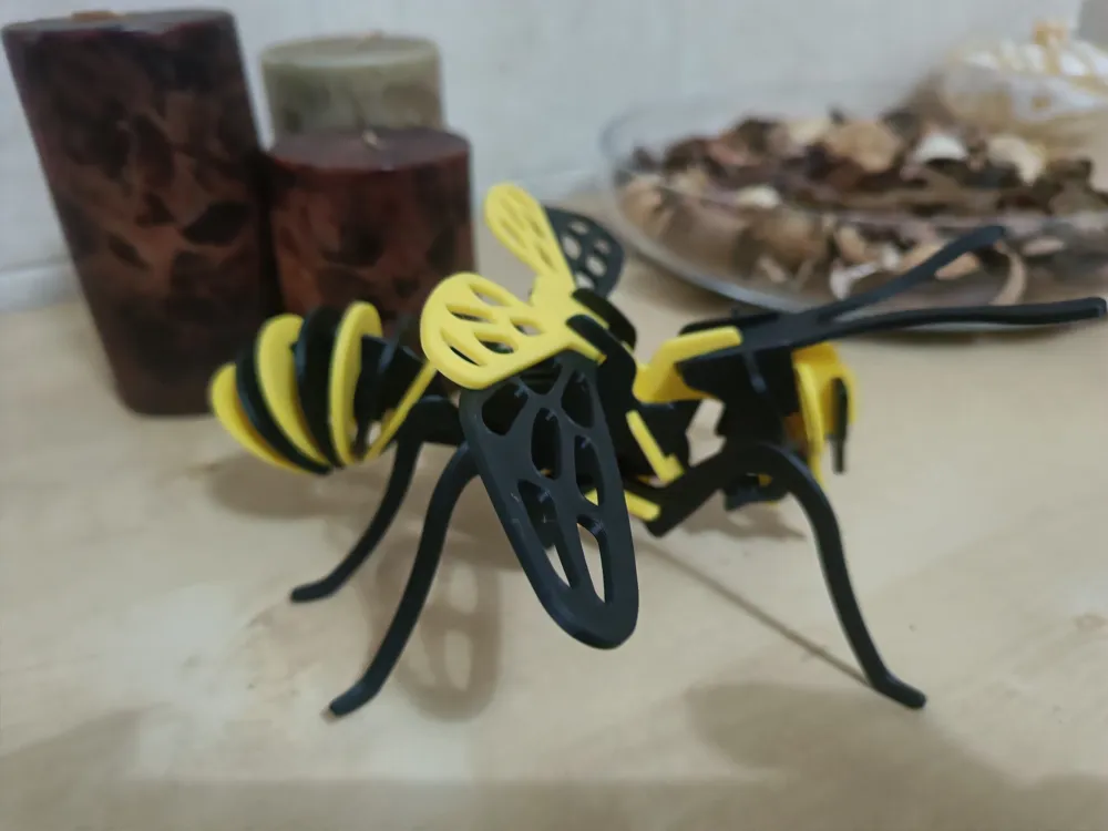 Bee Kit Card 20cm by abactor81 MakerWorld: Download Free 3D Models