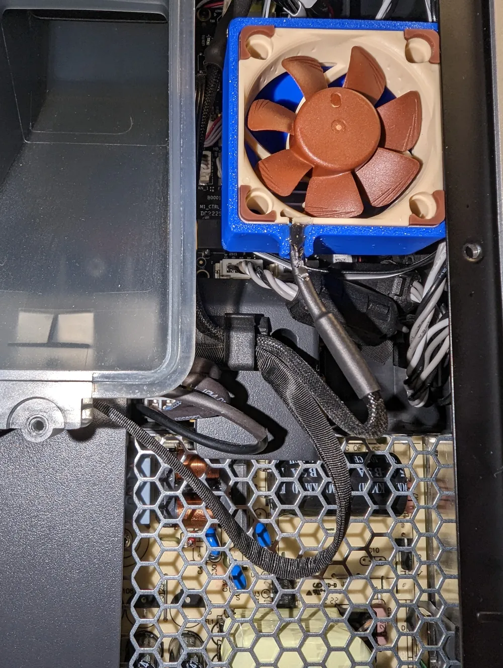 Bambu MC board fan mount for Noctua 40x40x10 and 40x40x20 by ...