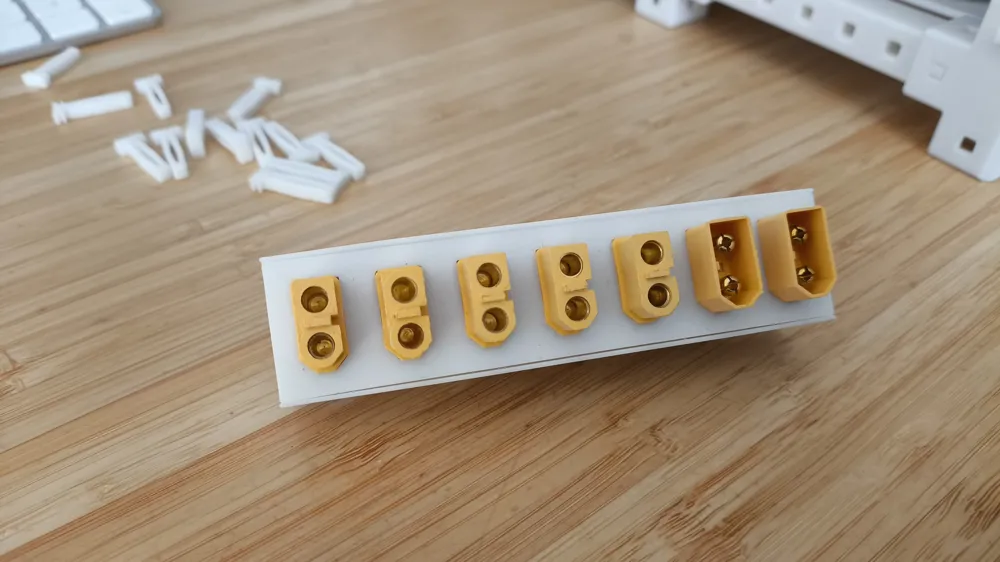 XT60 distribution for HomeRacker - Free 3D Print Model - MakerWorld