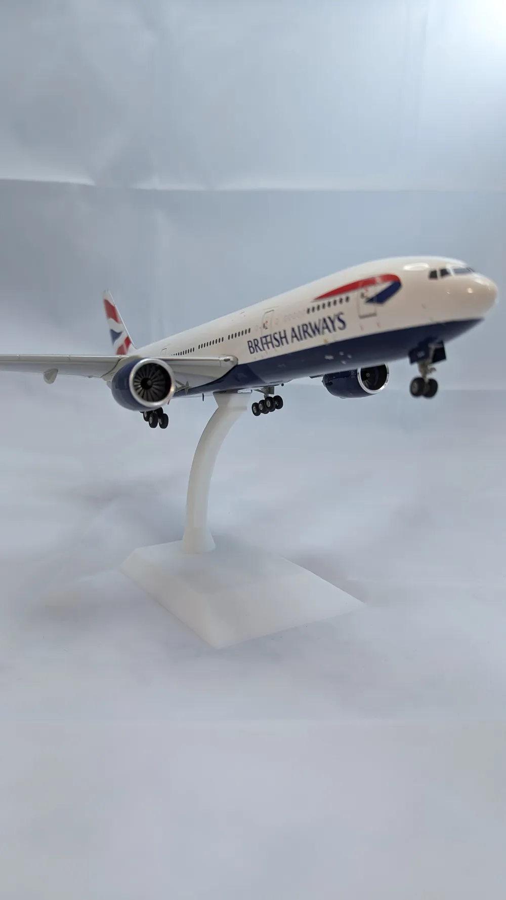 Customizable Model Plane Stand - 1:200 Scale by 3D Werks MakerWorld ...