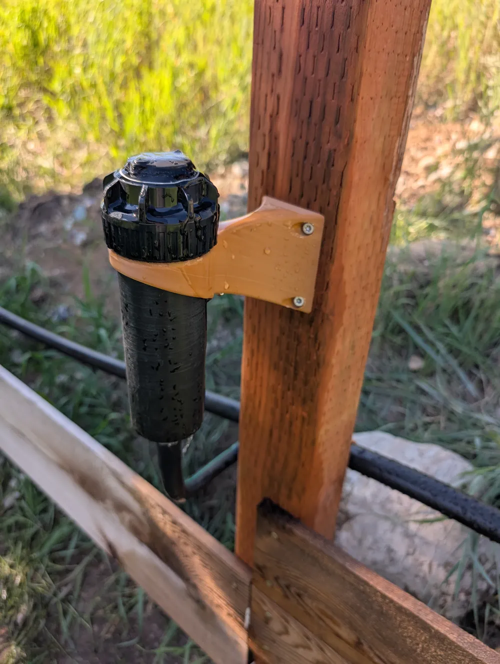 Vertical Mount Bracket for Pop-Up Sprinklers by zekesnack MakerWorld ...