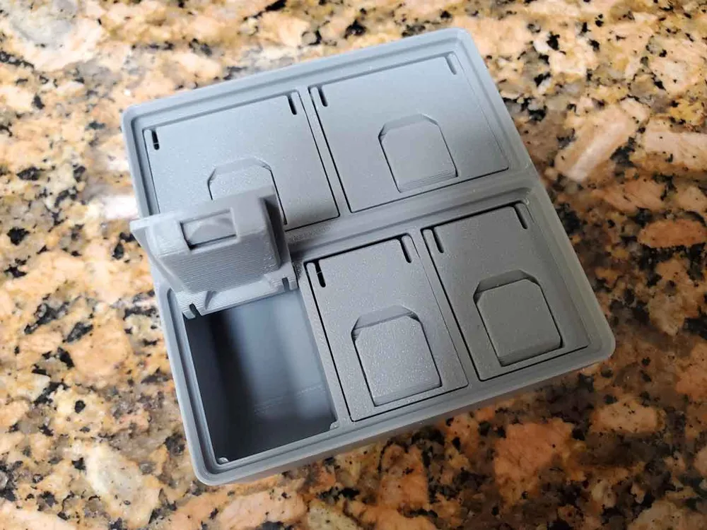 Gridfinity 2x2 Bins with Latching Lids v1.0 by mystoopidstuff ...