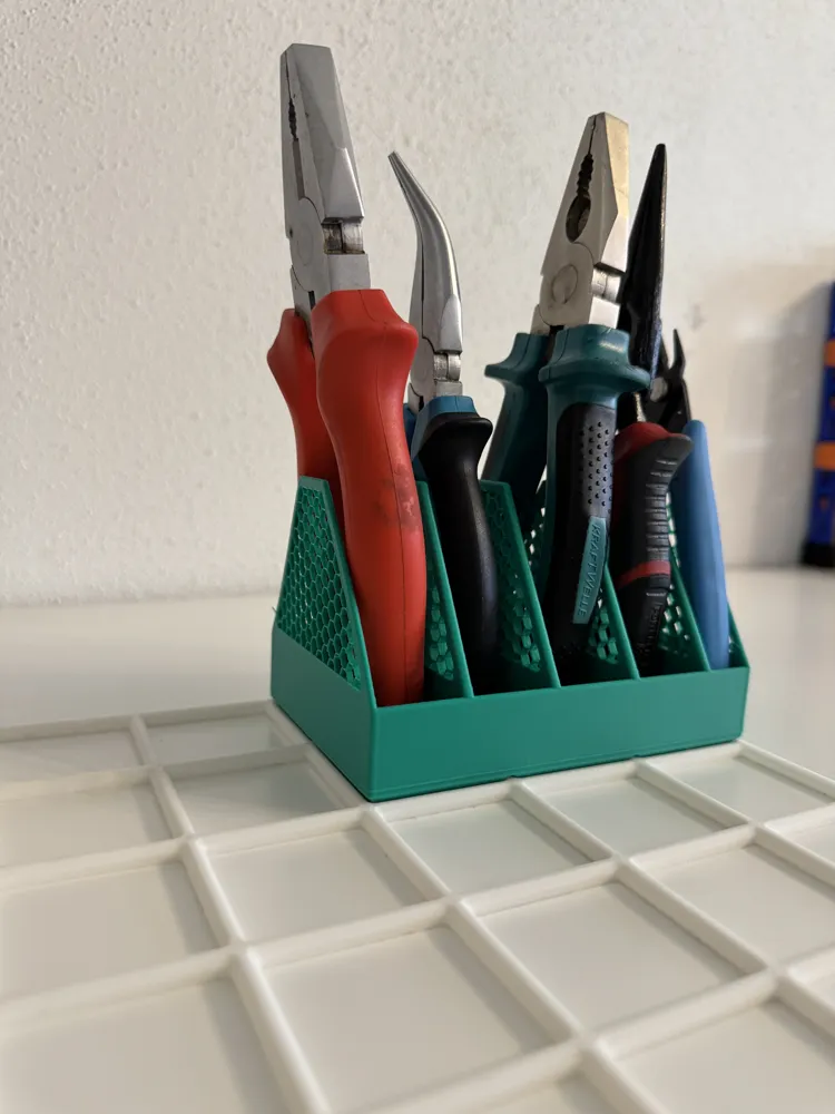 Gridfinity Pliers Holder by KK Print MakerWorld: Download Free 3D Models