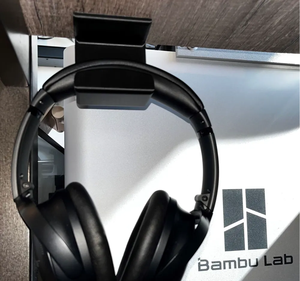 Over-the-ear Under-desk Headphone Hanger by Old_hack_K2 - MakerWorld