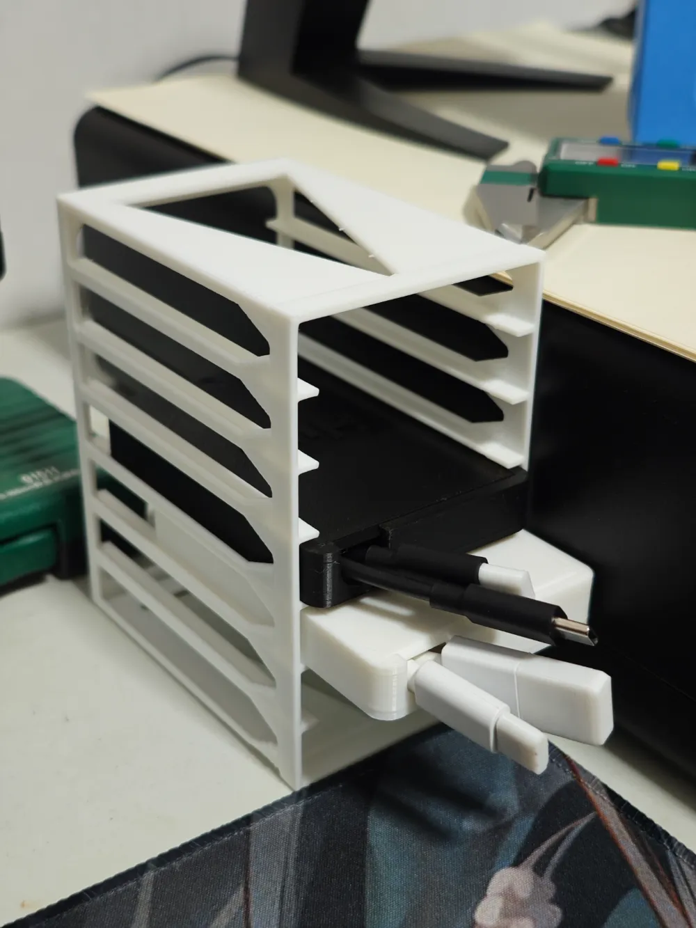 Assembly box placement rack by 夏至 - MakerWorld