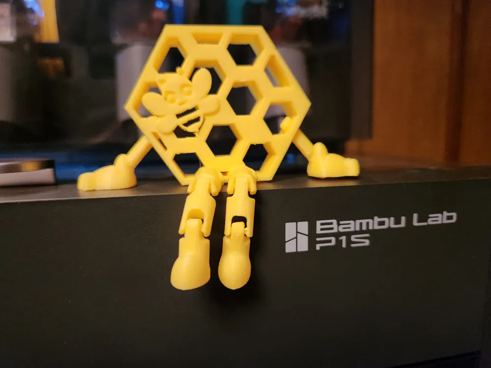 Honeycomb & Bee Buddy by Snugs-3D MakerWorld: Download Free 3D Models