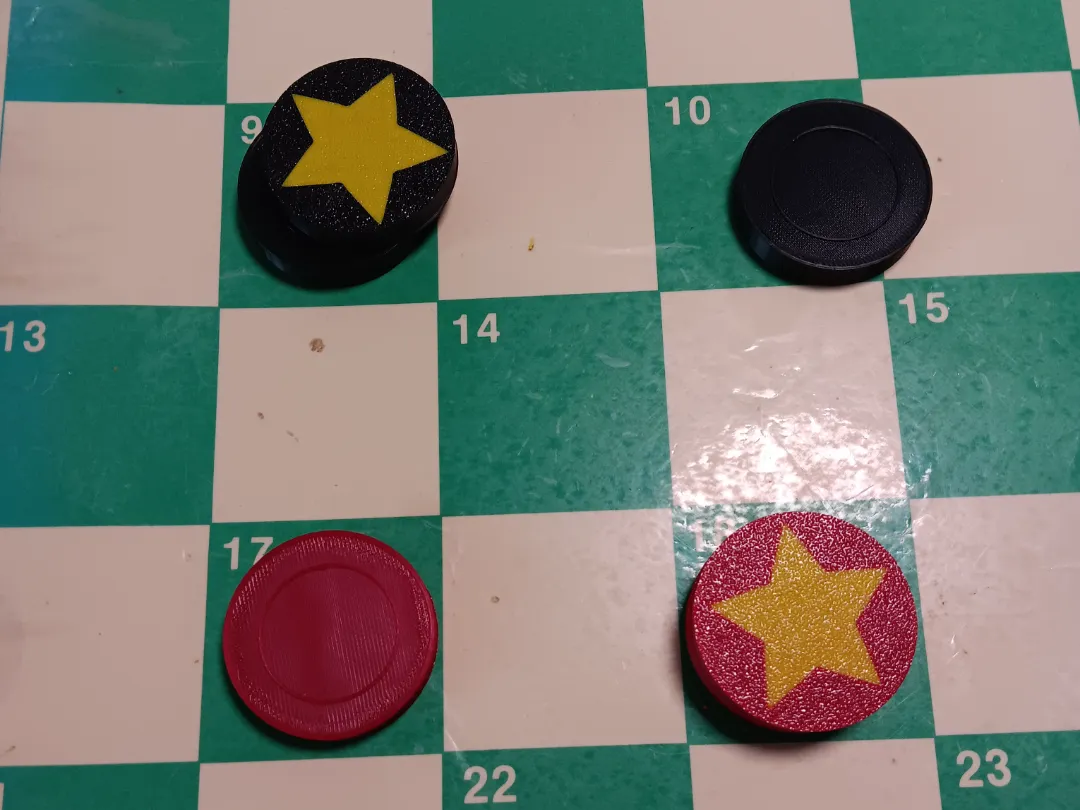 checkers set with star on the bottom - Free 3D Print Model - MakerWorld