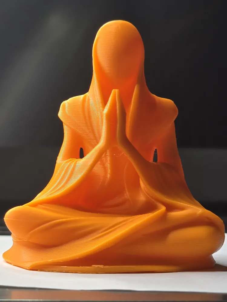 Mystical alien figure in yoga meditation - Free 3D Print Model - MakerWorld