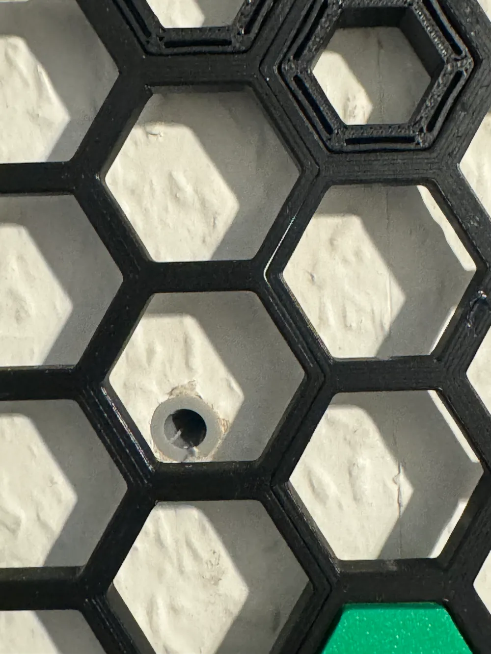 Honey Comb Wall big Cover by Maker67 - MakerWorld