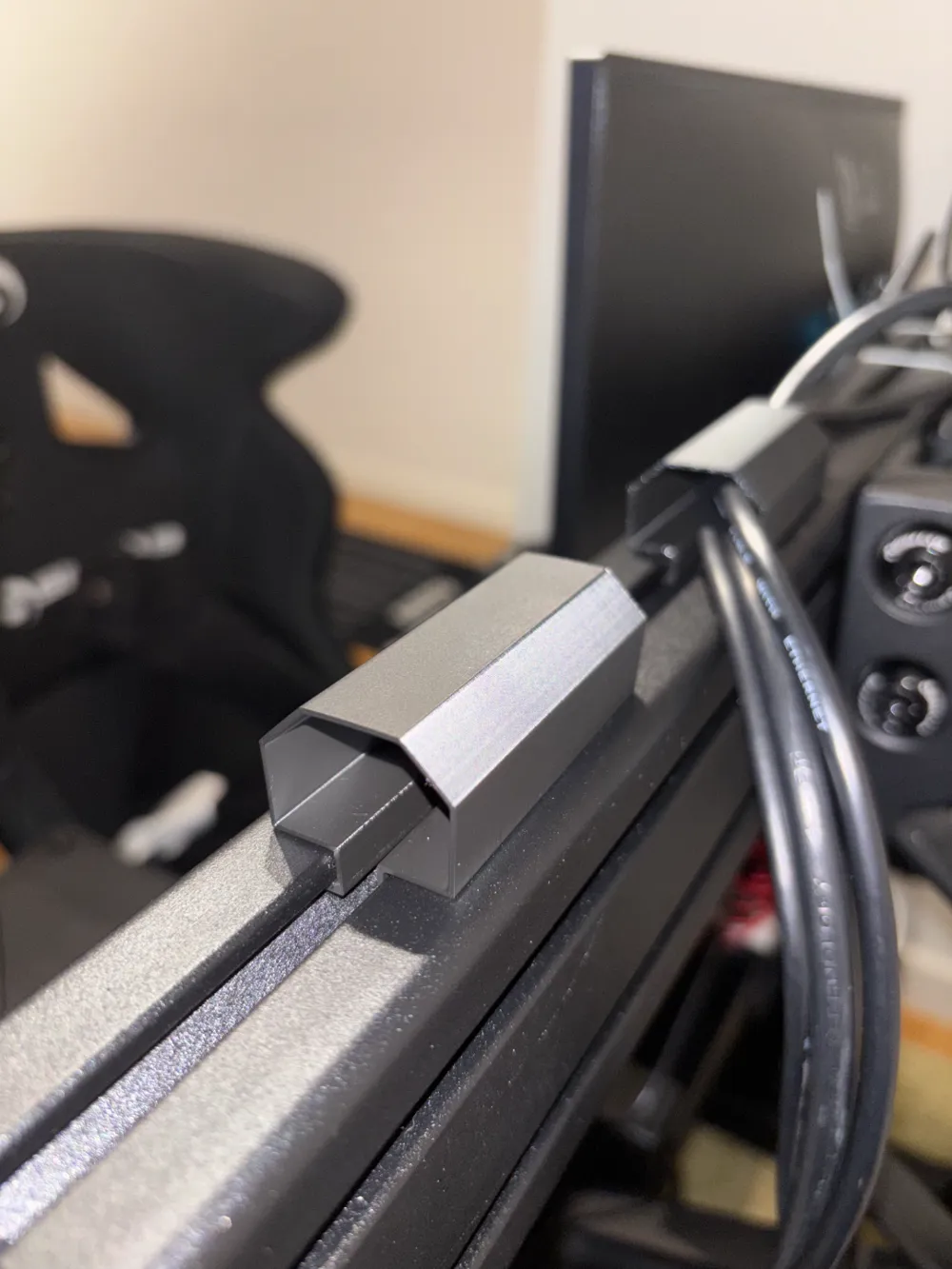 snap on cable guide for alu profile 40mm simracing by Laurens Pergola ...