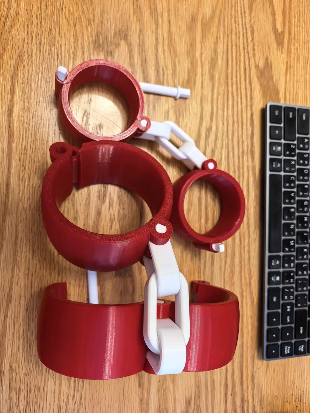 lightweight hand\foot cuffs by 诡异的白色 MakerWorld: Download Free 3D Models