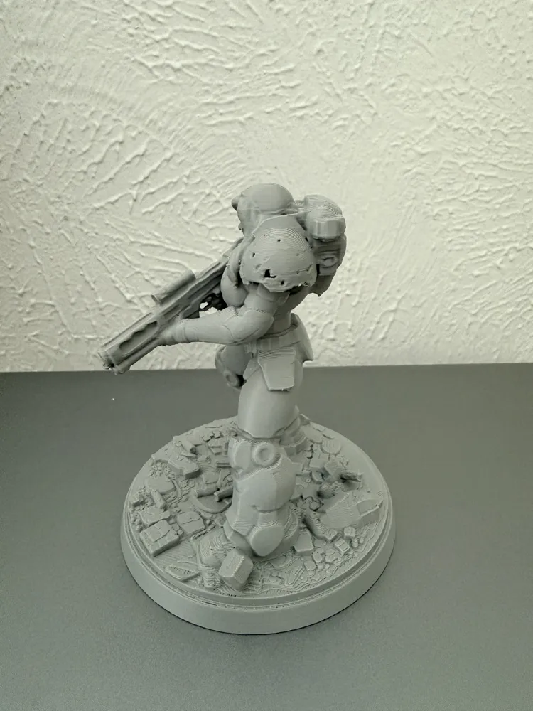 Female Marine ready for Combat - Free 3D Print Model - MakerWorld