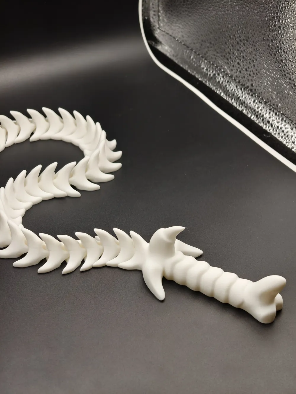 snake bone whip, snake bone sword, no supports, MINI printable, toy ...