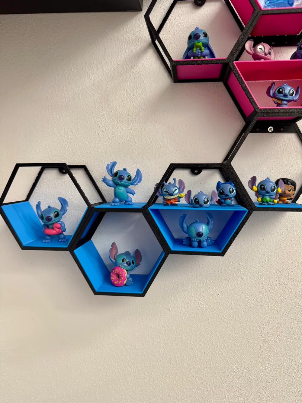 Small modular hexagon shelves 10 cm by Loty3D MakerWorld: Download Free ...