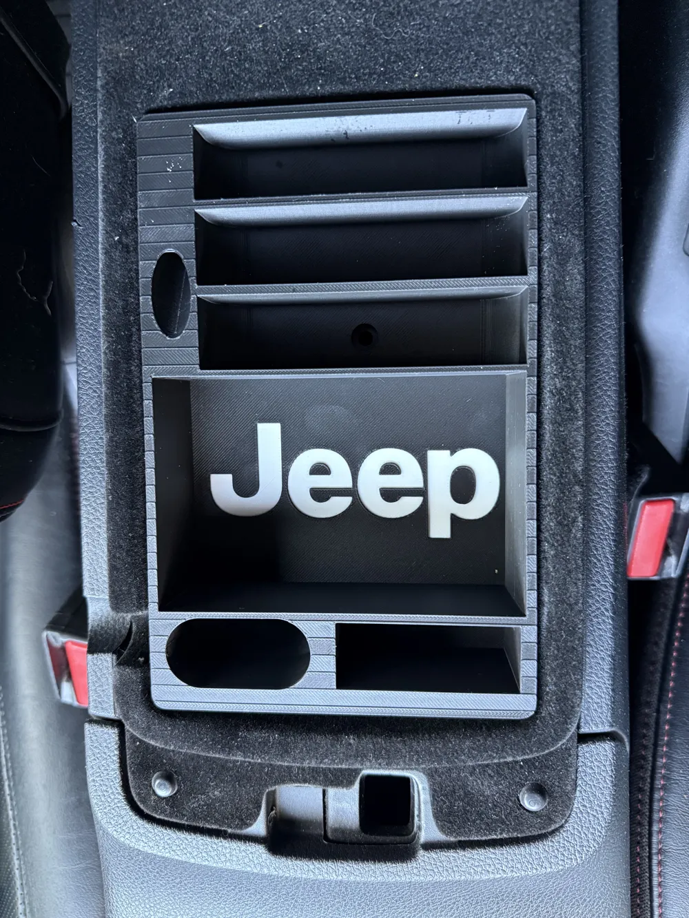 Jeep Grand Cherokee Center Console tray - Free 3D Print Model - MakerWorld