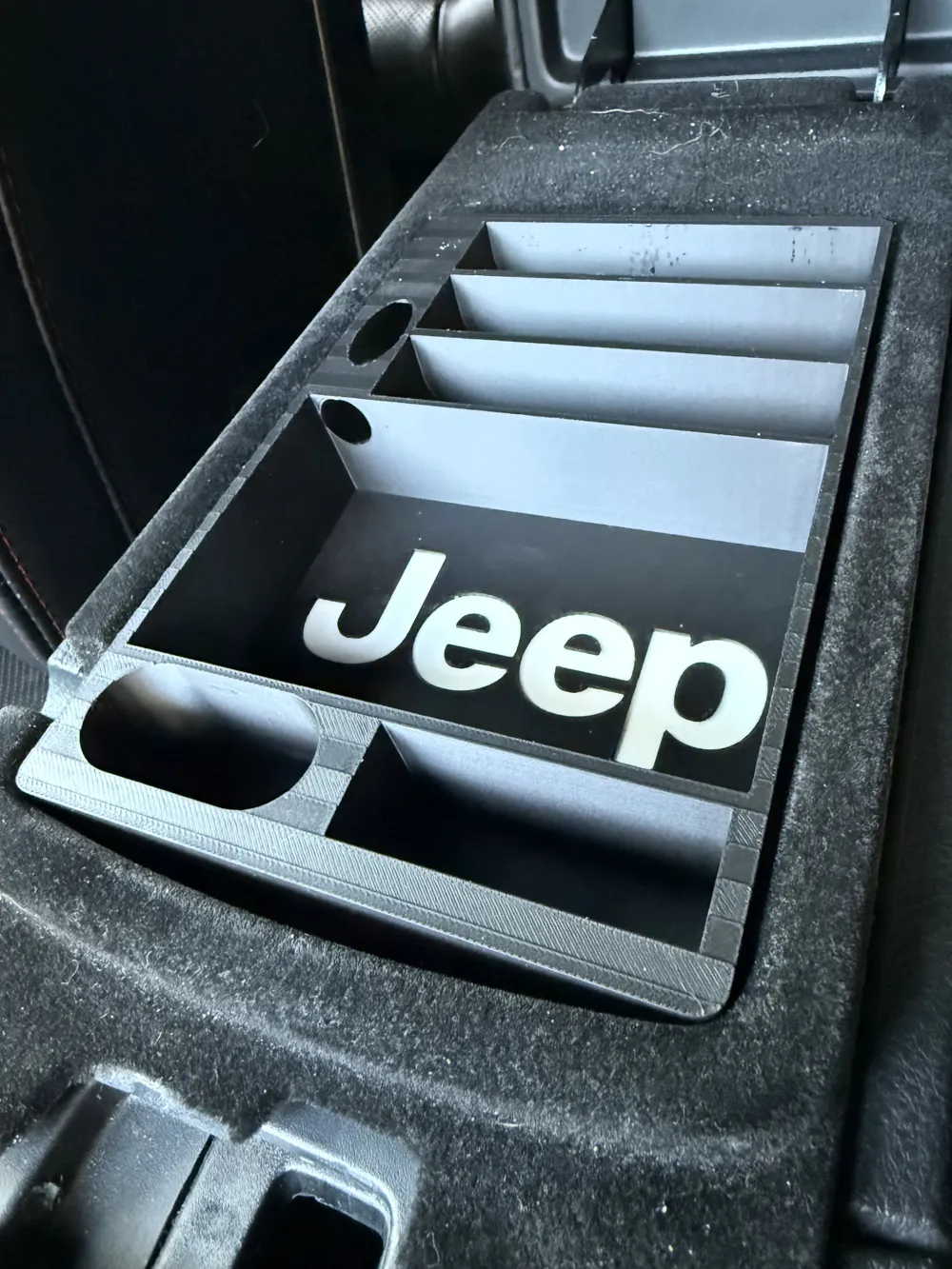 Jeep Grand Cherokee Center Console tray - Free 3D Print Model - MakerWorld