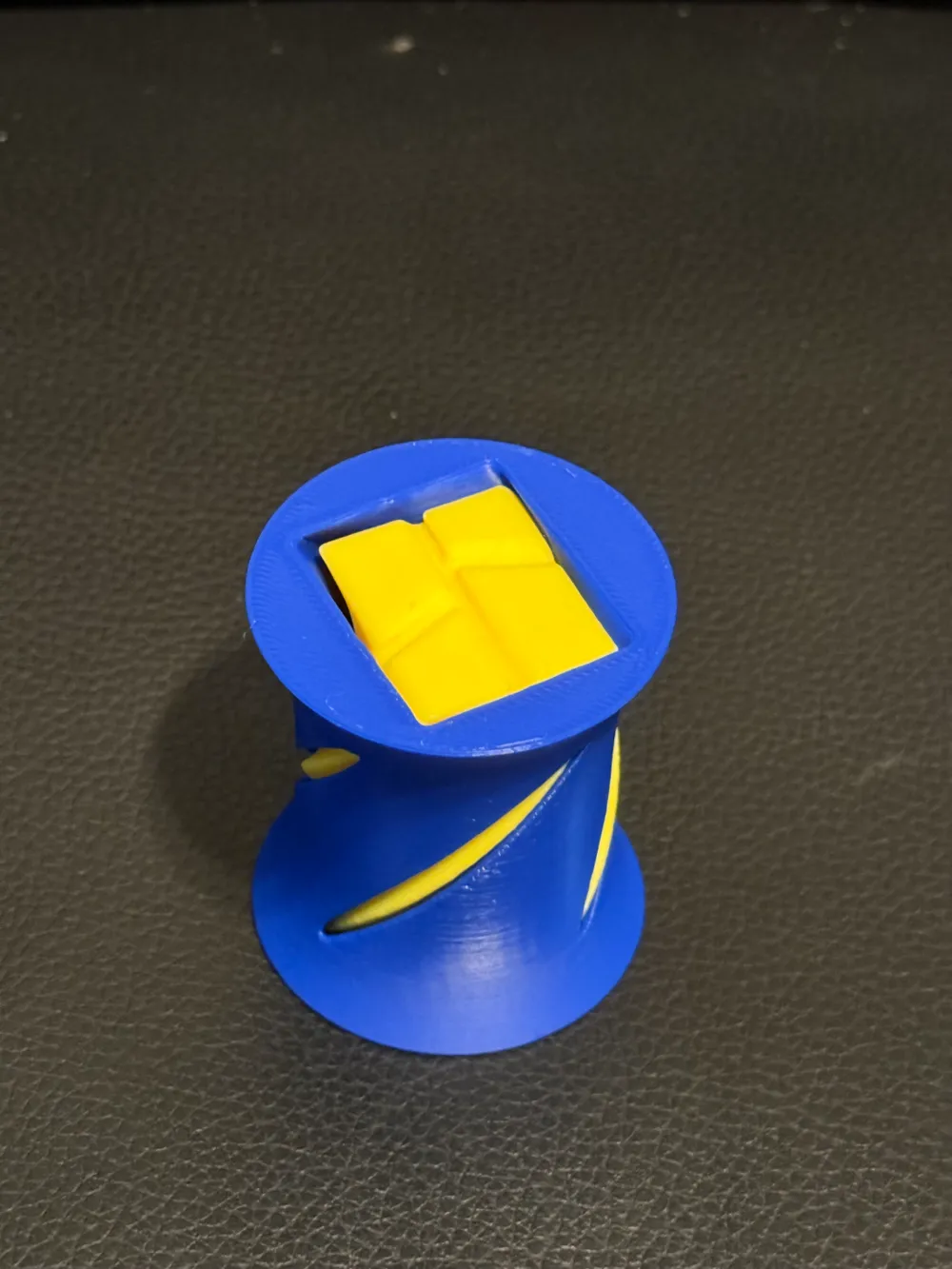 Bambu Labs Spiral Fidget Toy by BossMad08 MakerWorld: Download Free 3D ...