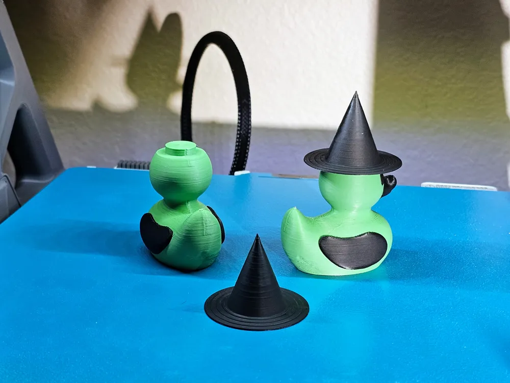 Witch Duck, hat prints separately & snaps on - Free 3D Print Model ...