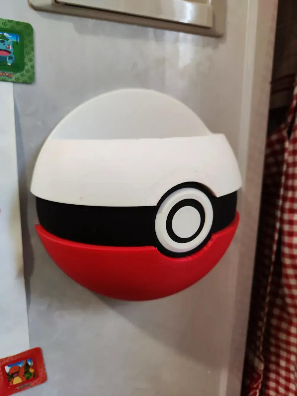 Big Pokeball vase\magnetic container by Creatività in 3D - MakerWorld