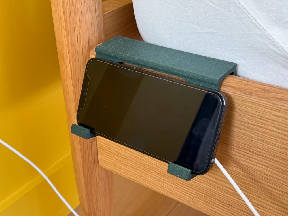 Bed Phone Holder by karagoalMakerWorld: Download Free 3D Models